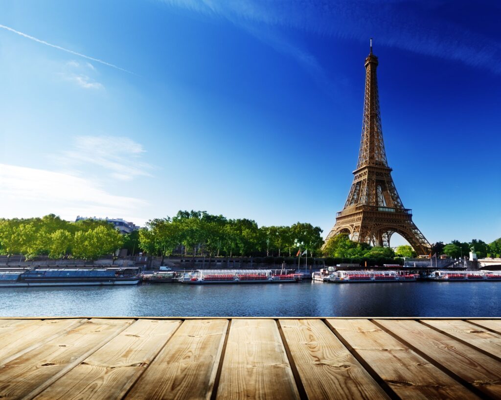 Point De Paris | Zeitlos - Elegant